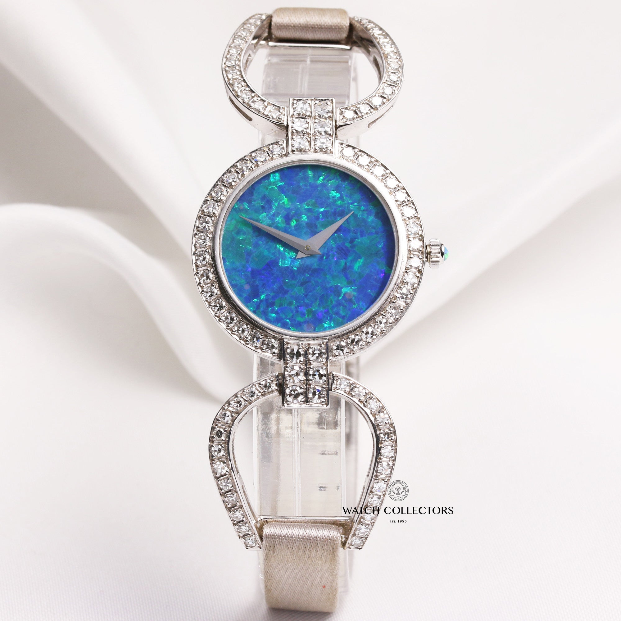 Chopard Opal Dial Diamond 18k White Gold